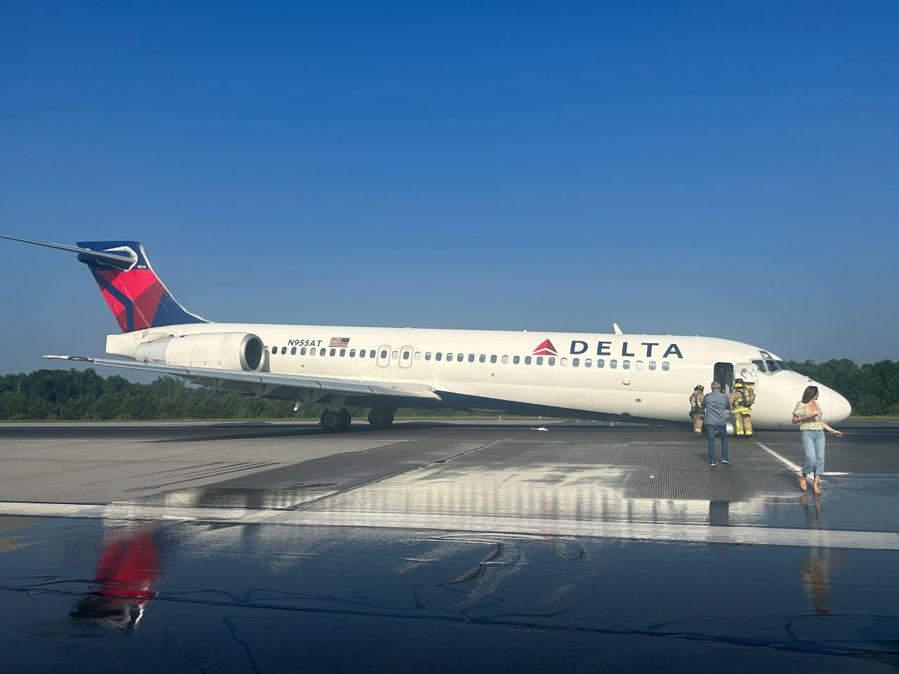 Delta Boeing 717 landt op zijn neus | Luchtvaartnieuws