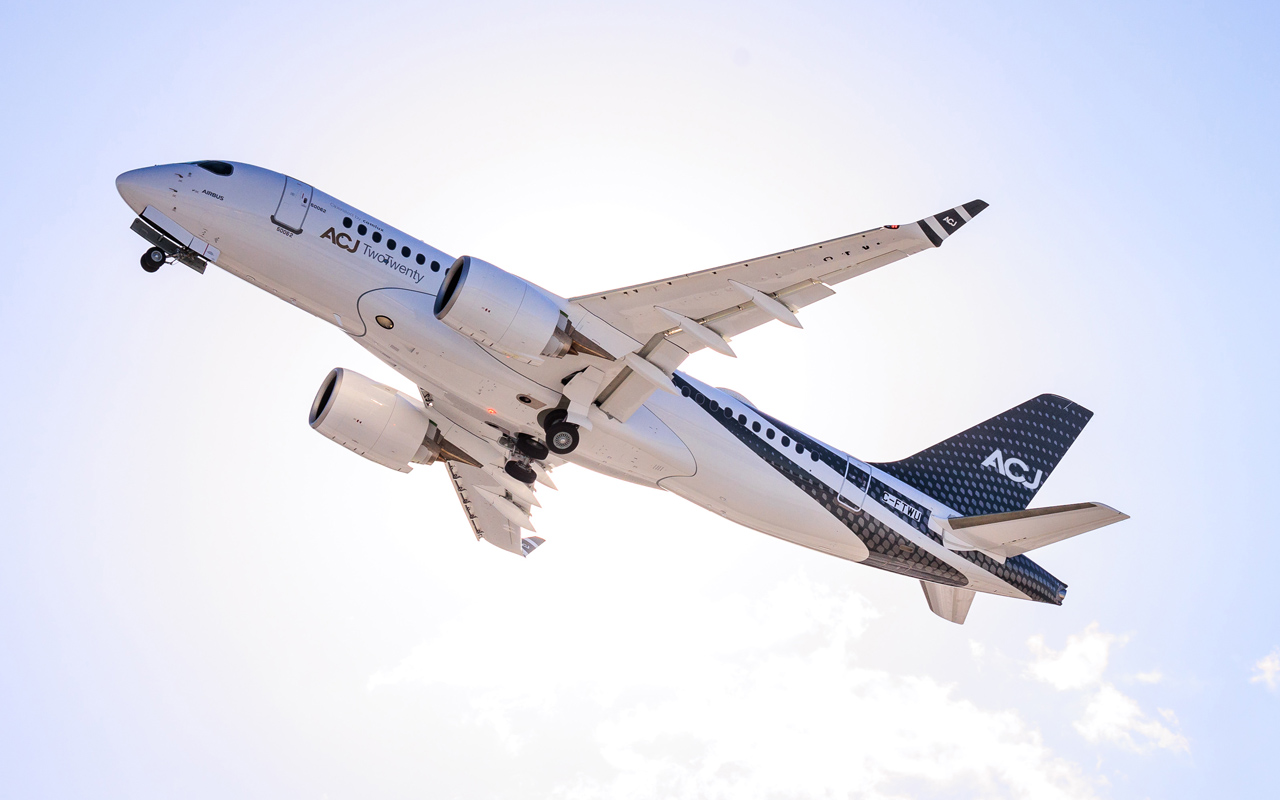 Airbus levert eerste exemplaar van VIP-versie A220 | Luchtvaartnieuws