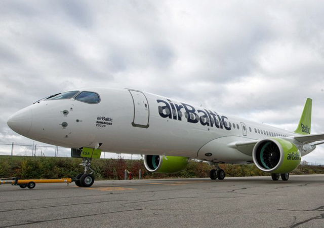 Bombardier onthult eerste CS300 voor airBaltic | Luchtvaartnieuws