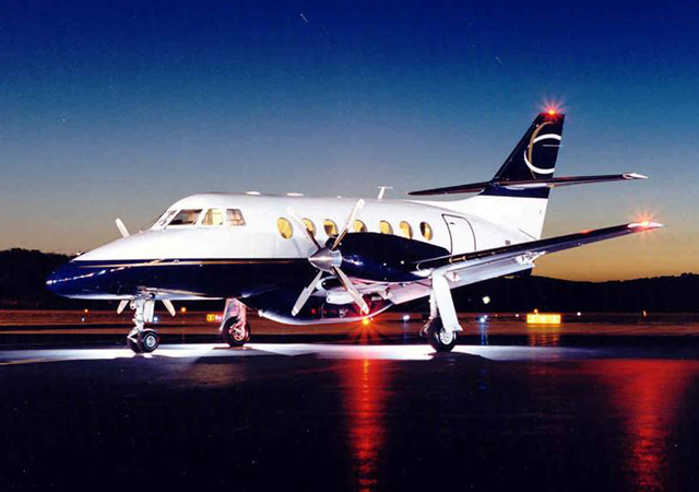 Estse luchtvaartautoriteit legt Avies vliegverbod op | Luchtvaartnieuws