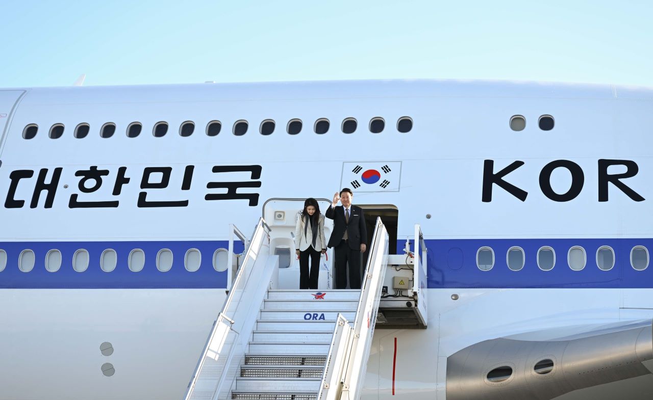 Zuid-Koreaanse president met Boeing 747-8 naar Schiphol voor ...