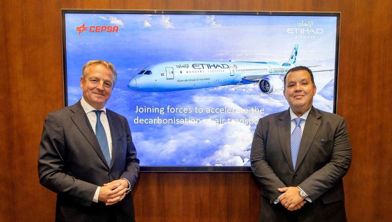 Etihad tekent overeenkomst met Cepsa voor onderzoek en levering ...