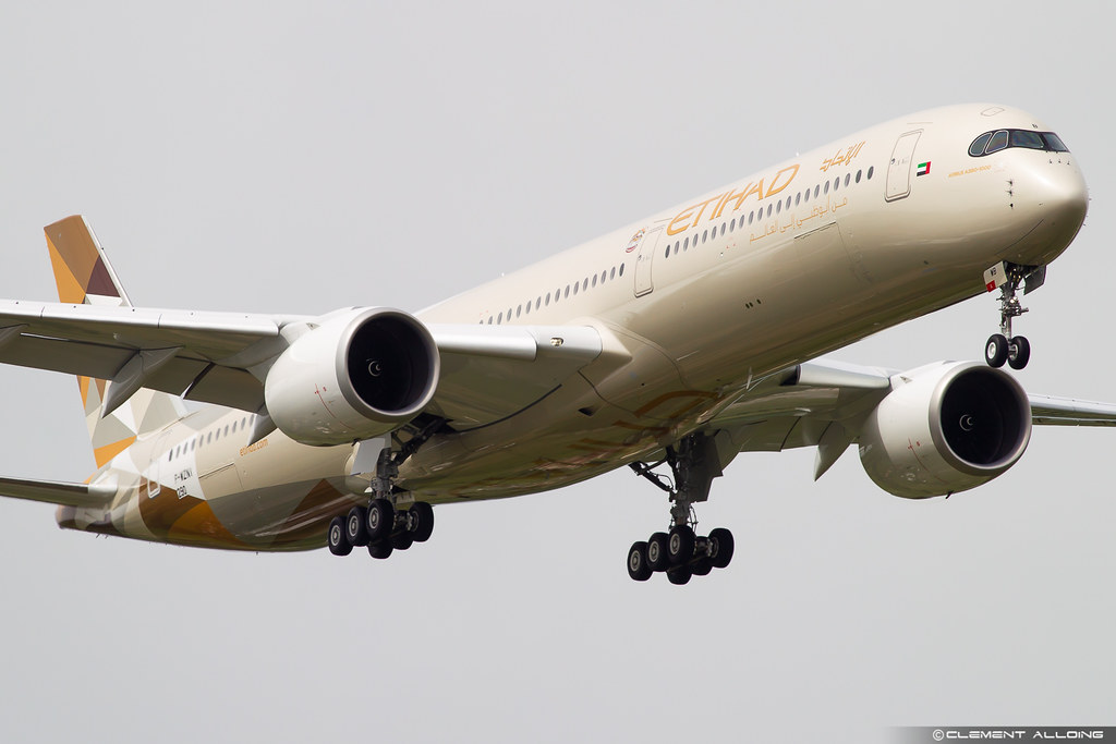 Eerste Airbus A350 voor Etihad heeft een tintje | Luchtvaartnieuws