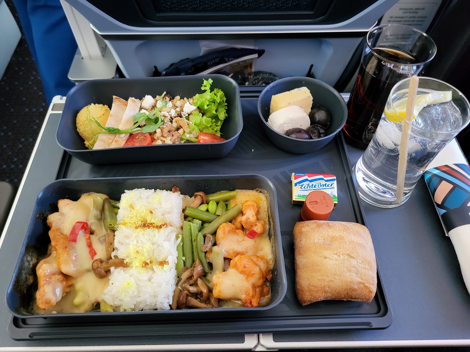 Video: aan boord van de eerste KLM-vlucht met de nieuwe Premium Comfort ...