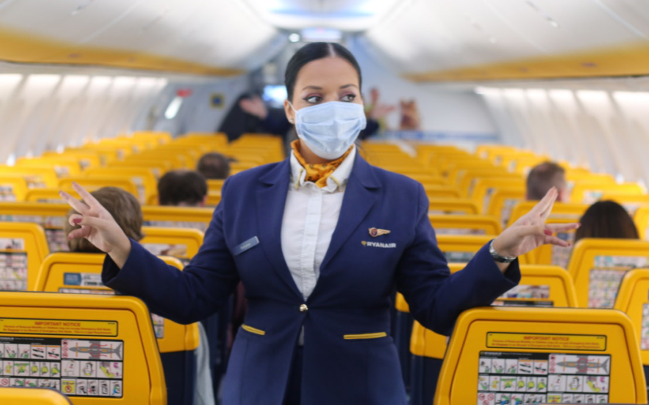 Ryanair rekent op twee keer zo groot verlies door omikronvariant ...