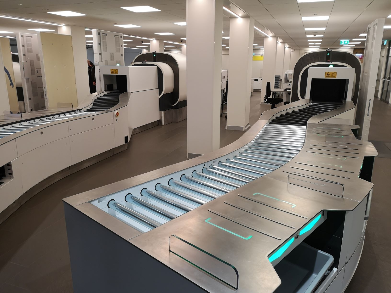 CTSN gaat beveiliging Rotterdam Airport doen - Oozo.nl