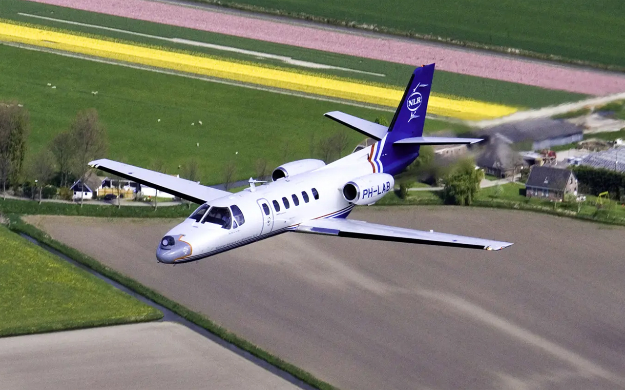 NLR gaat meetvluchten uitvoeren rond Schiphol, ook ’s nachts ...