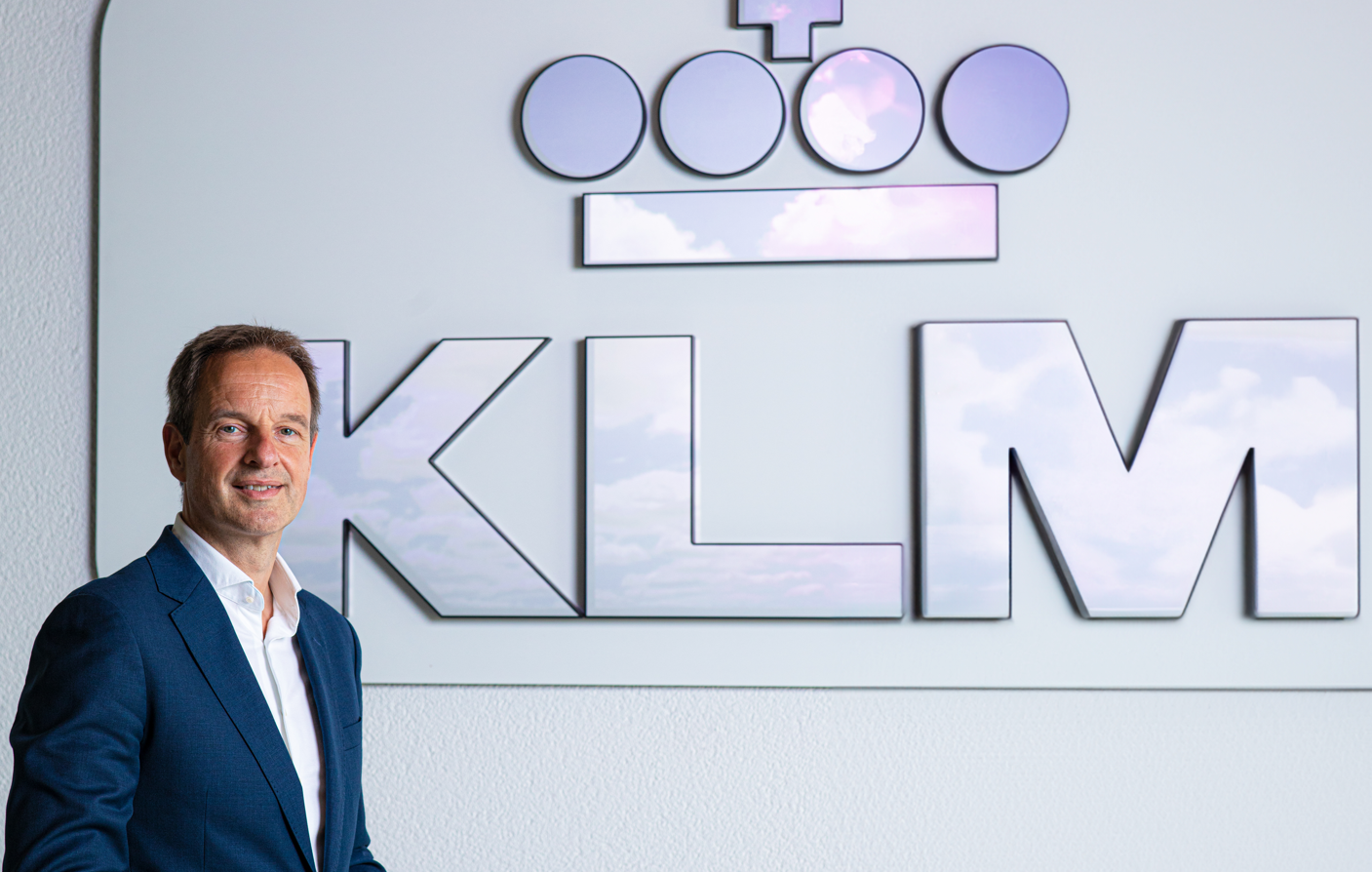 KLM bespaart op veel zaken, maar niet op de corporate klanten ...