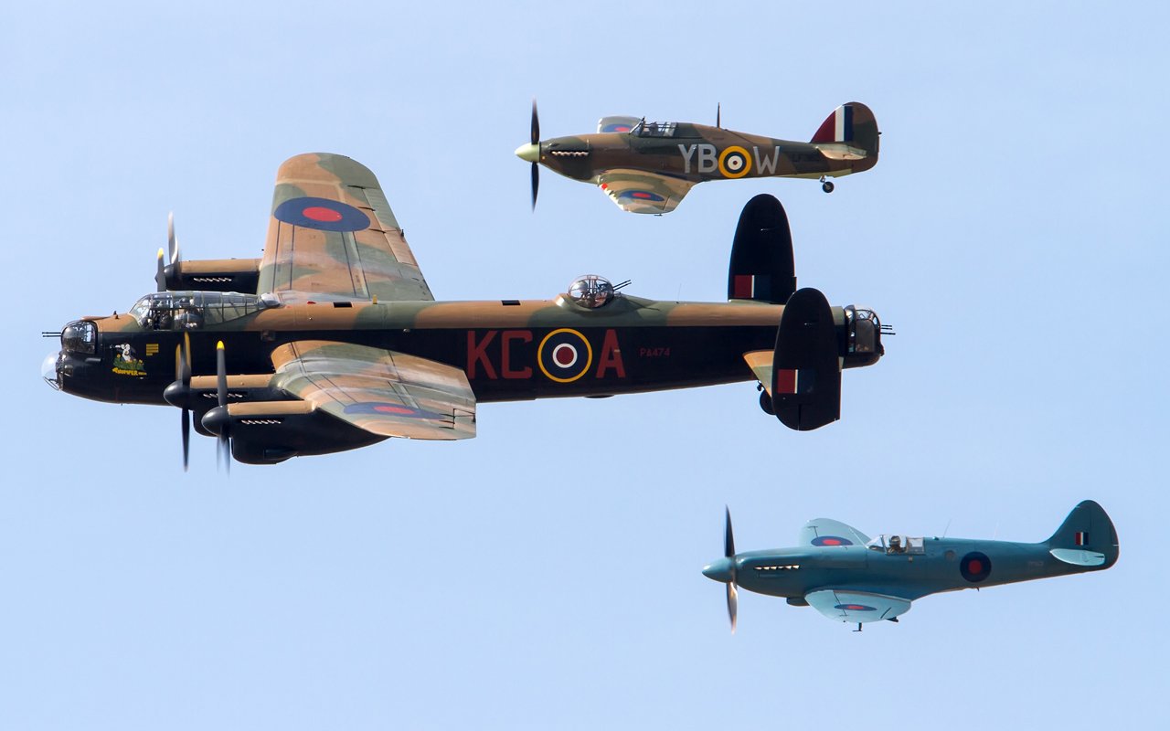 Iconische Lancaster hoofdgast op International Sanicole Airshow ...