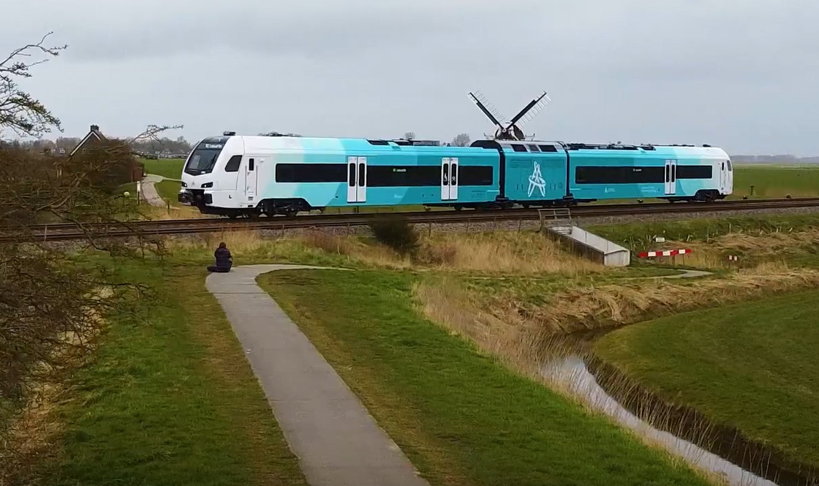 Arriva wil trein tussen Groningen, Schiphol en Parijs laten rijden | Luchtvaartnieuws