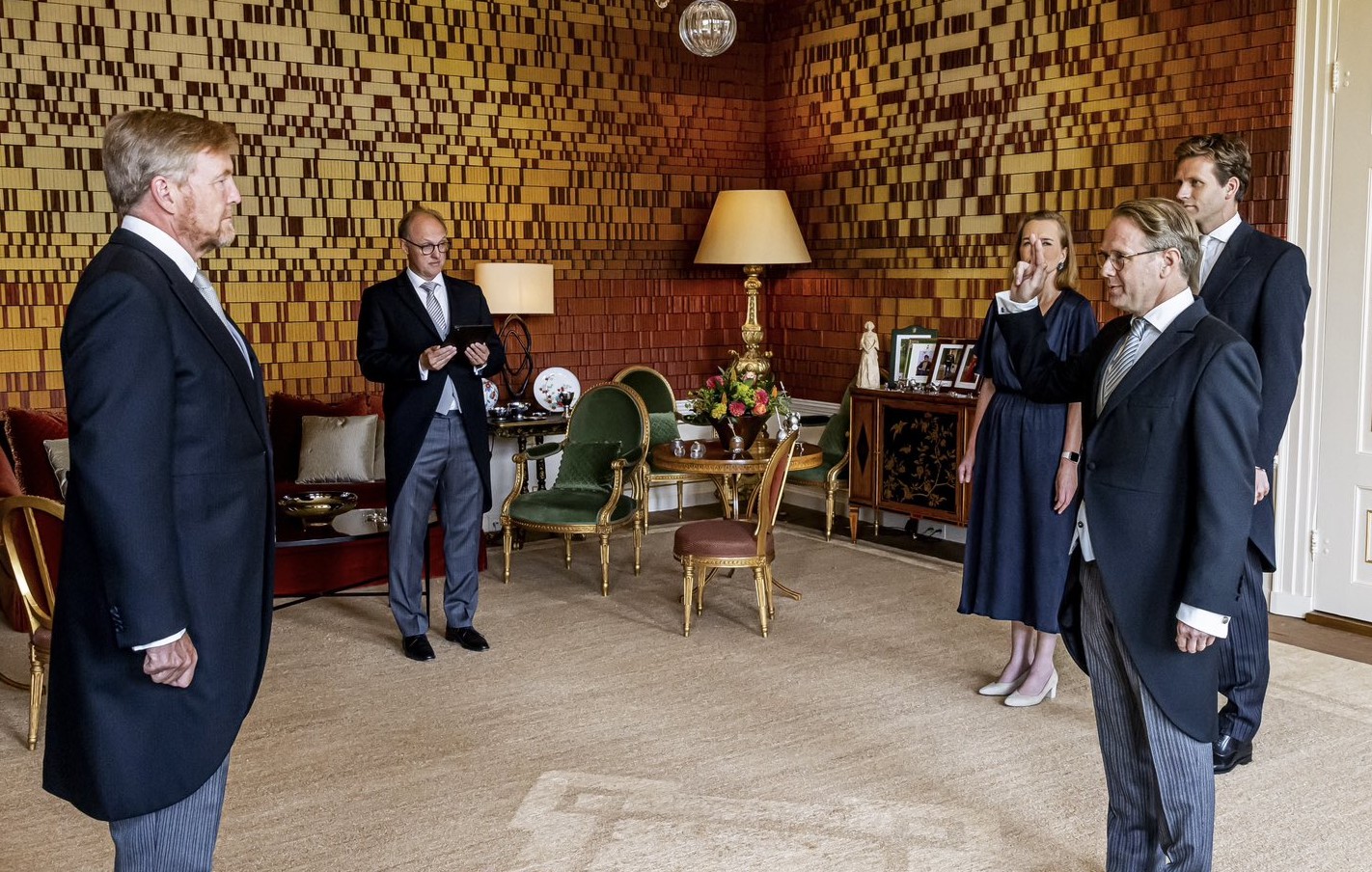 Robert Tieman beëdigd als minister van Infrastructuur & Waterstaat | Luchtvaartnieuws