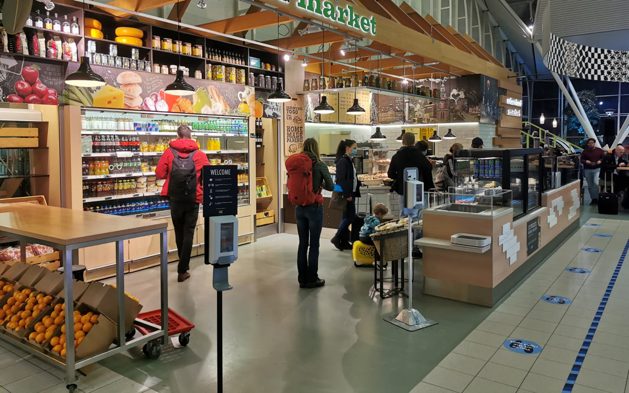 Winkels en horeca Schiphol achter security blijven open | Luchtvaartnieuws