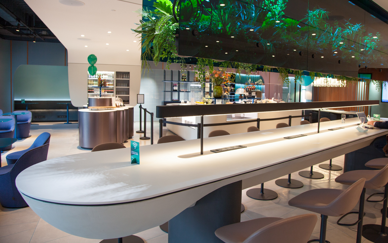 Privium opent hippe ClubLounge West op Schiphol | Luchtvaartnieuws