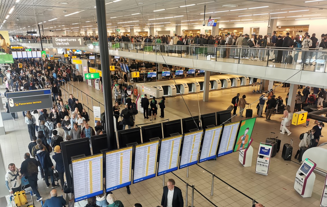 Schiphol heeft het druk met handhaven vieruursregel | Luchtvaartnieuws
