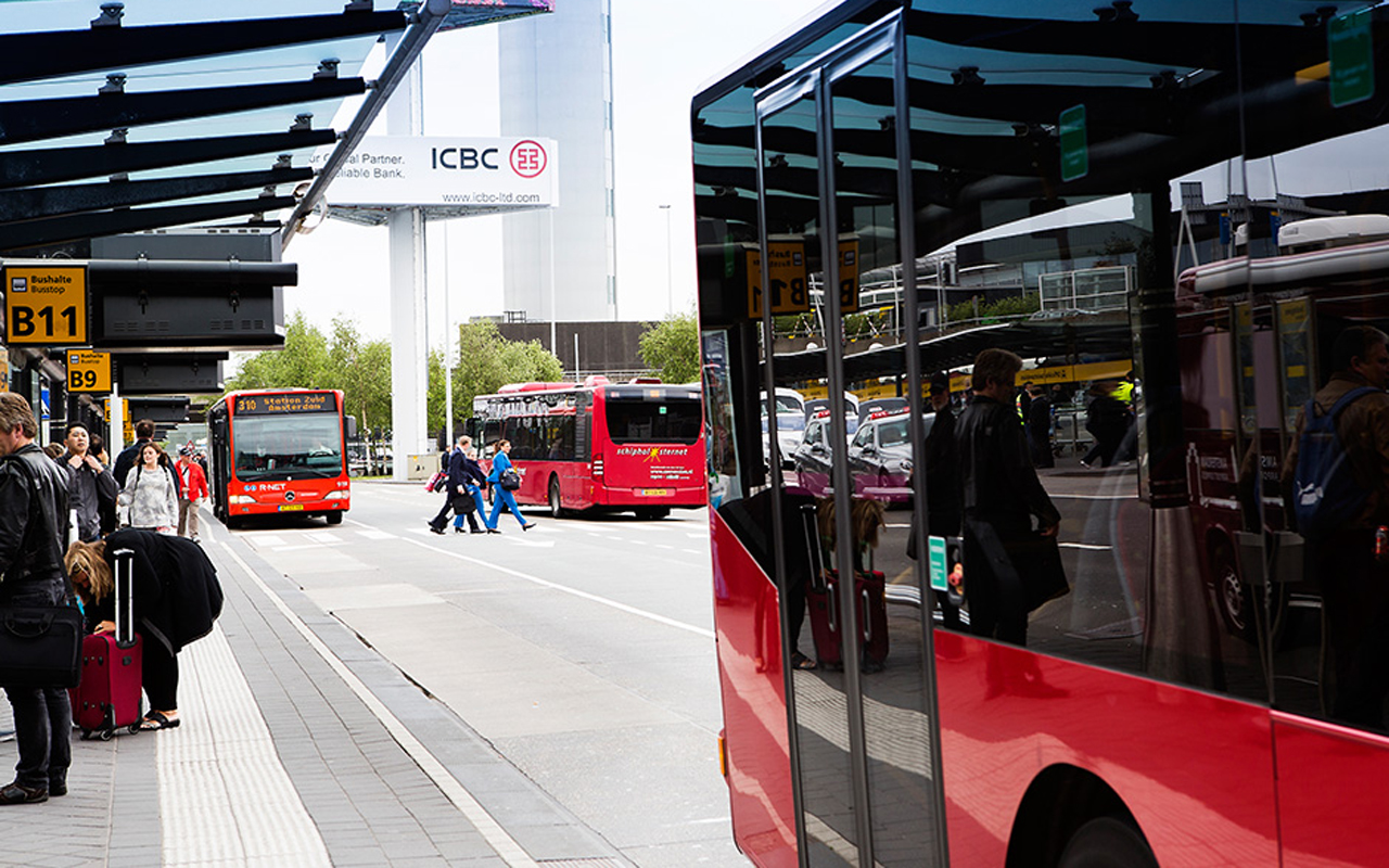 Schiphol vanaf december beter bereikbaar per bus | Luchtvaartnieuws