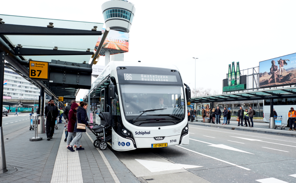 Zaterdag staking streekvervoer op buslijnen van en naar Schiphol ...