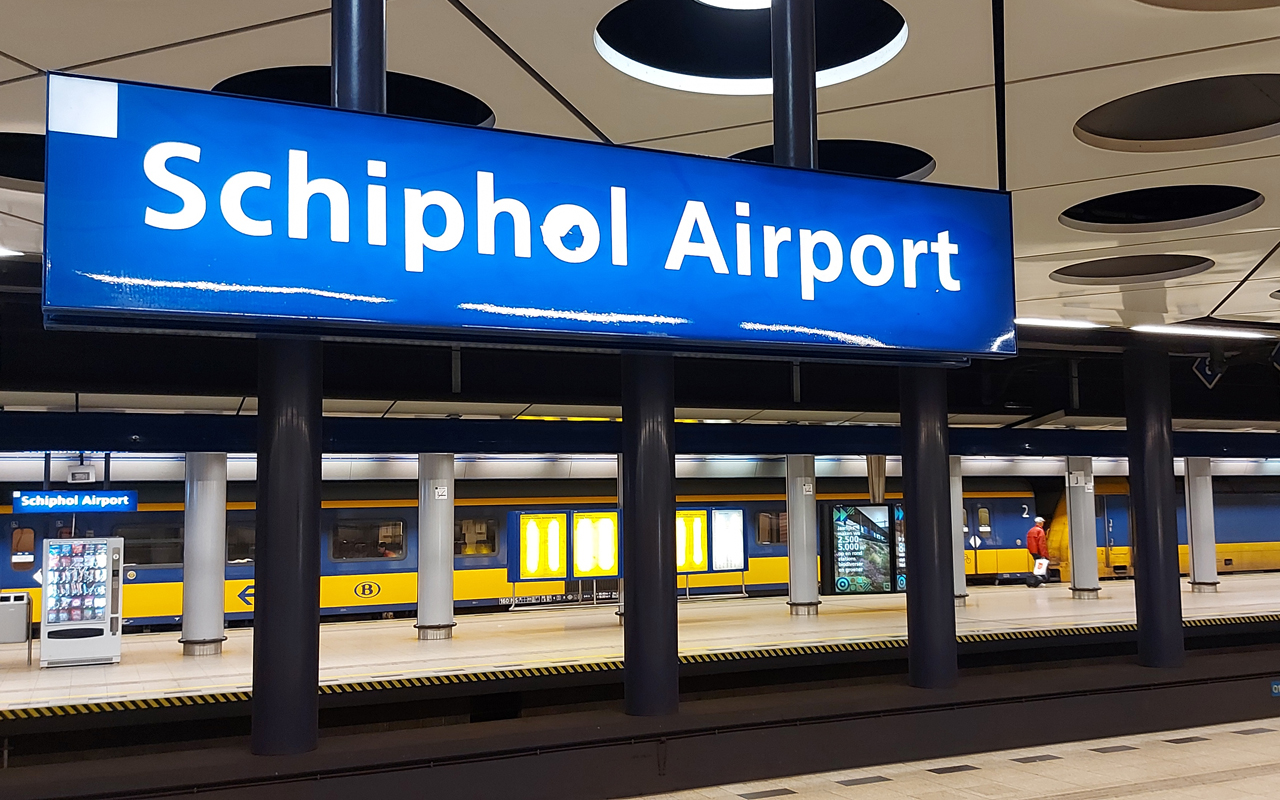 Treinreizigers naar Schiphol opgelet: vrijdag grote spoorstaking ...