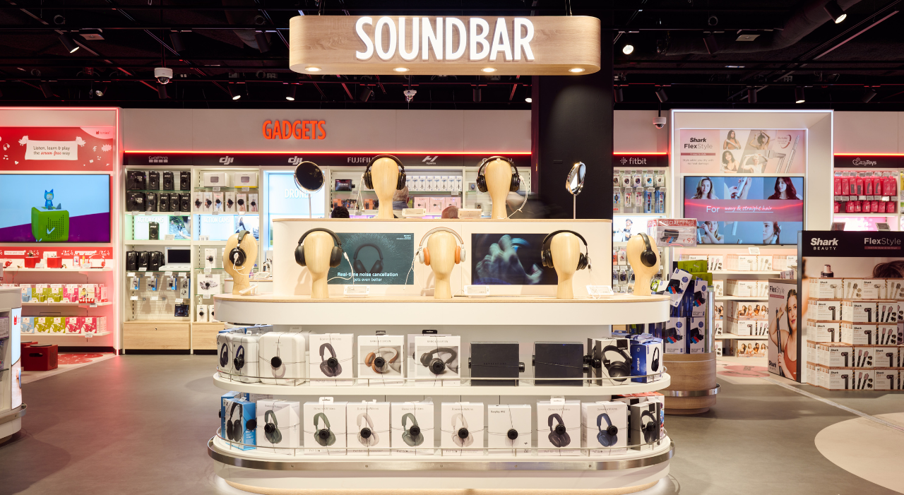 Vernieuwde winkels openen deuren in Lounge 1 op Schiphol | Luchtvaartnieuws