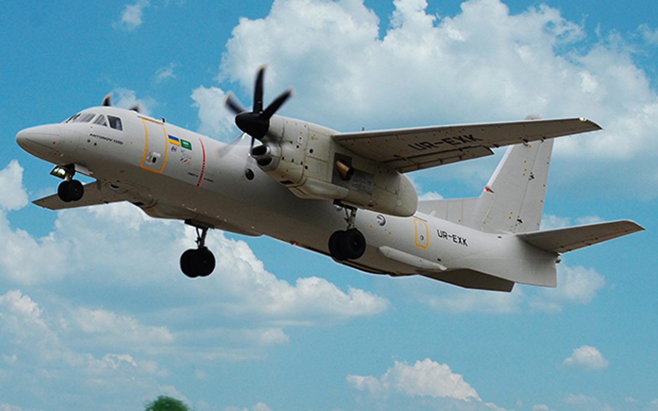 Antonov showt nieuwe AN-132D tijdens Paris Air Show | Luchtvaartnieuws